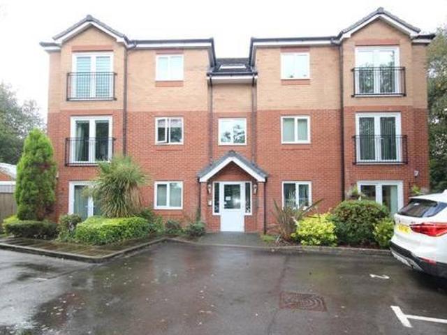 2 bedroom apartment for rent in Newhart Grove Worsley M28