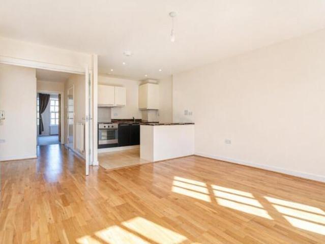 2 bedroom apartment for rent in Newsom Place, St Albans, Hertfordshire, AL1