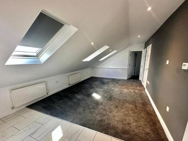 2 Bedroom Apartment For Rent In Newsome