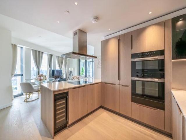 2 bedroom apartment for rent in Nine Elms Lane London SW8