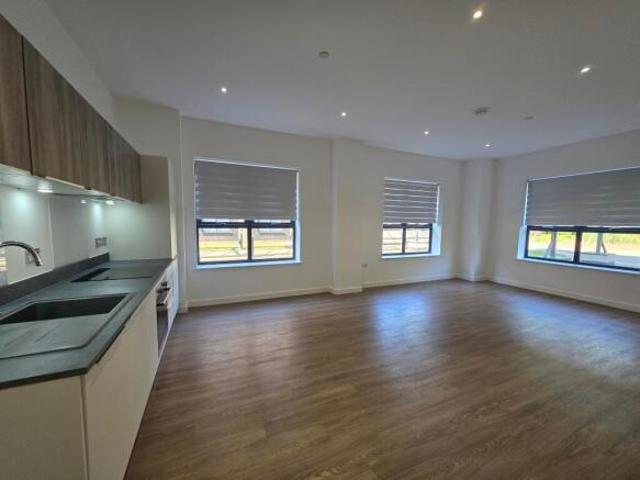 2 bedroom apartment for rent in North Star House, Town Centre, SN2