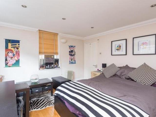 2 bedroom apartment for rent in Northdown Street, Kings Cross, N1