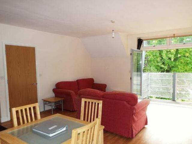 2 Bedroom Apartment For Rent In Northfield, Birmingham
