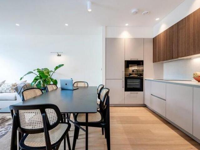 2 bedroom apartment for rent in 139 143 Notting Hill Gate, W11