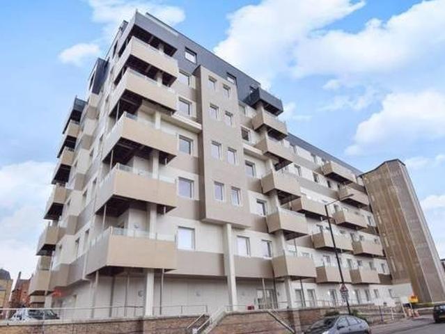 2 bedroom apartment for rent in Nova House Slough SL1