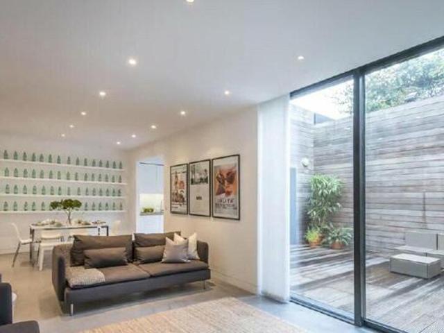 2 Bedroom Apartment For Rent In Oval Road, Camden