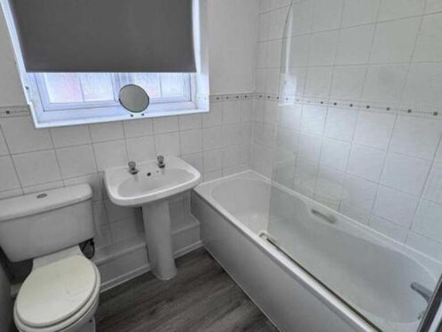 2 bedroom apartment for rent in Overton Close, Westvale, L32