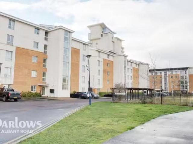 2 bedroom apartment for rent in Overstone Court, Cardiff, CF10