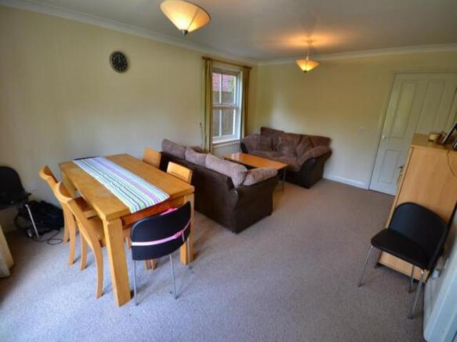 2 bedroom apartment for rent in Oak Court, Gillbrook Road, Didsbury, M20