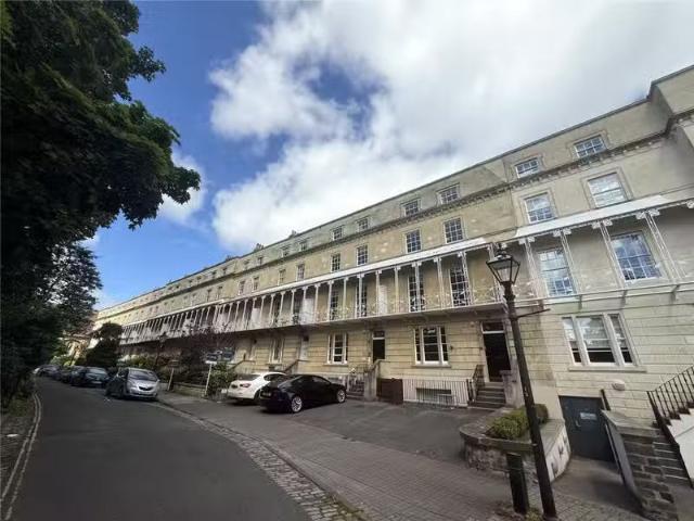 2 bedroom apartment for rent in Oakfield Road TFF, Clifton, Br.