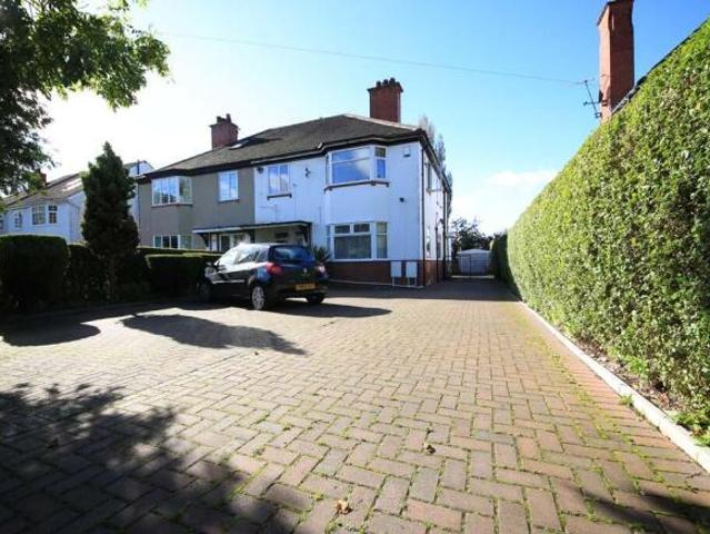 2 bedroom apartment for rent in Oakwood Lane, Leeds, West Yorkshire, LS8