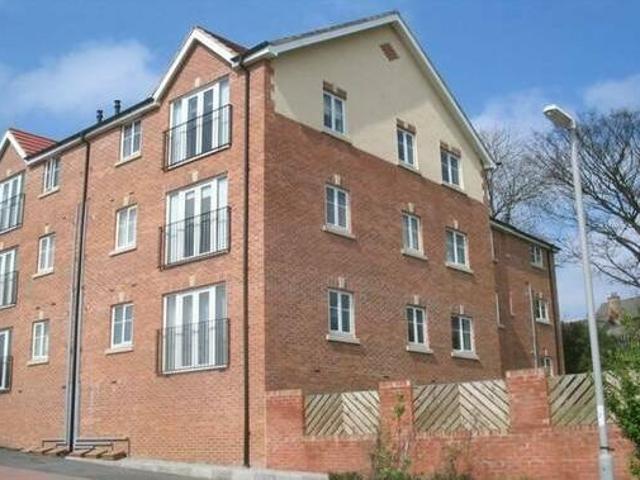 2 bedroom apartment for rent in Oast House Croft Robin Hood Wakefield West Yorkshire WF3