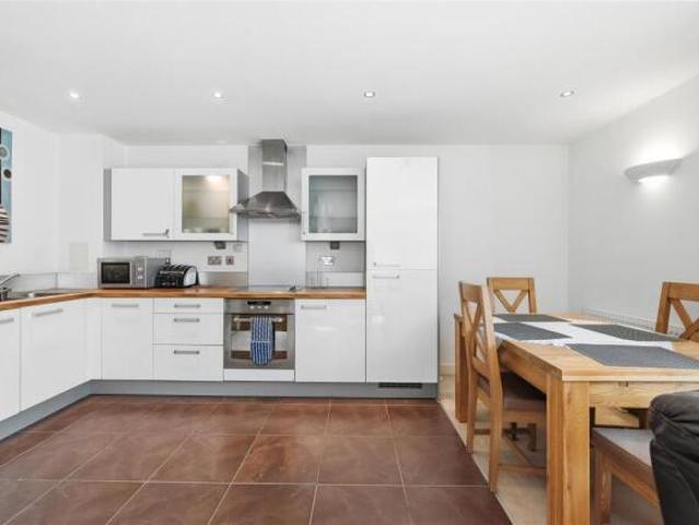 2 bedroom apartment for rent in Oceanis Apartments, Royal Victoria Dock, E16