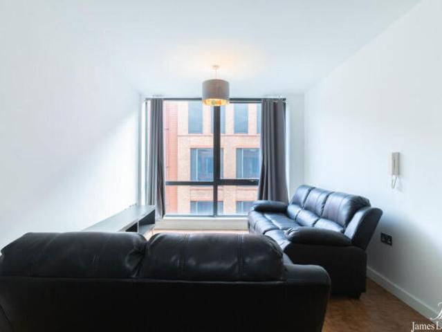 2 bedroom apartment for rent in Octahedron, 50 George Street, B3