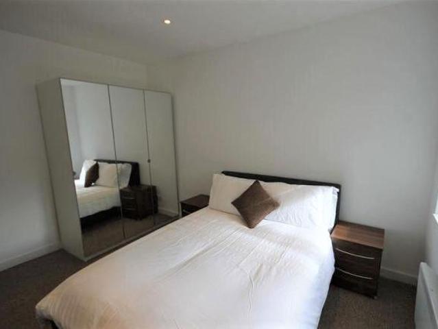 2 bedroom apartment for rent in Old Kent Road, London, SE15