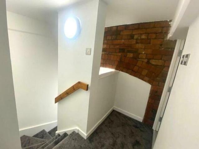 2 bedroom apartment for rent in Old School Lofts, LS12