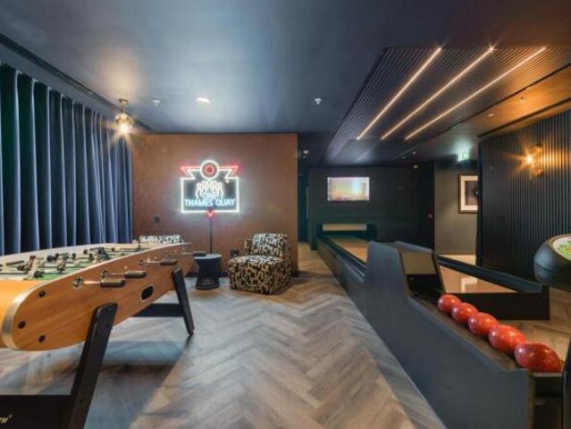 2 bedroom apartment for rent in One Thames Quay, Marsh Wall, London, E14