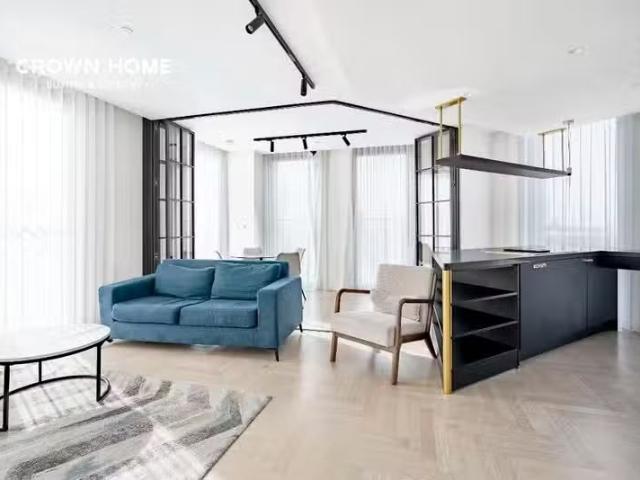 2 bedroom apartment for rent in One Crown Place, Sun Street, E.