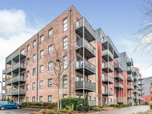 2 Bedroom Apartment For Rent In Openshaw, Manchester