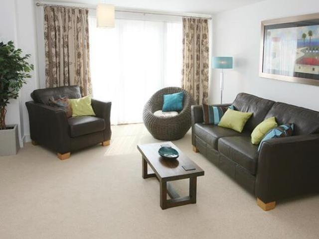 2 bedroom apartment for rent in Orchard Plaza, Poole, BH15