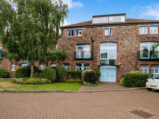 2 bedroom apartment for rent in Osborne Wallis House Pooles Wharf Court BS8