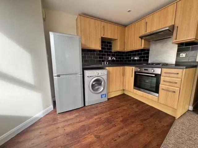 2 bedroom apartment for rent in Oswald Road, Bournemouth, Dors.