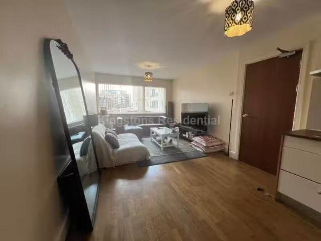 2 bedroom apartment for rent in Atlas House, Falcon Drive, Car.