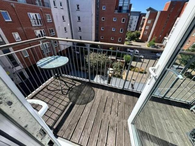2 bedroom apartment for rent in Avenel Way, Poole, BH15