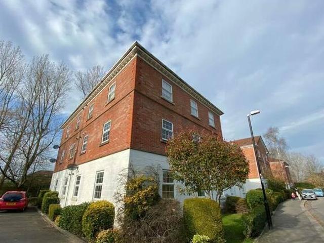 2 bedroom apartment for rent in Aveling Drive Banks Southport PR9