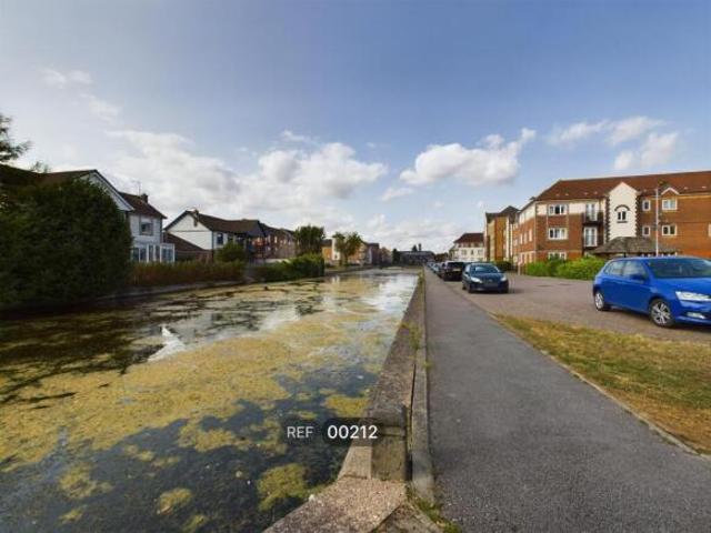 2 bedroom apartment for rent in Axholme Court, Victoria Dock, HU9 1PN, HU9