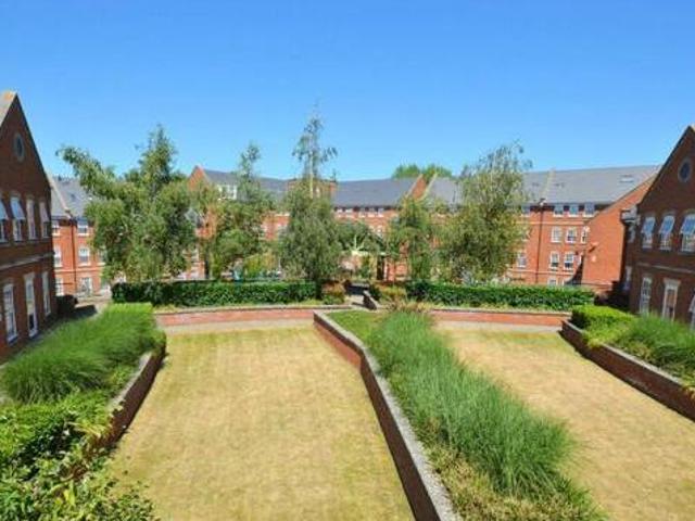 2 Bedroom Apartment For Rent In Aylesbury, Buckinghamshire