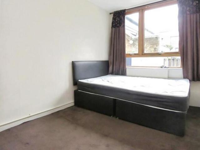 2 bedroom apartment for rent in Aytoun Road, London, SW9