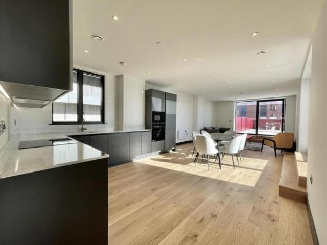 2 bedroom apartment for rent in Addington Street, Manchester, M4