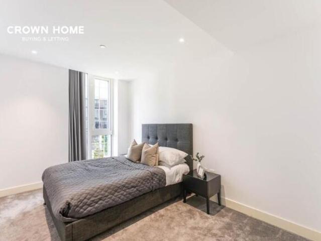 2 bedroom apartment for rent in Admiralty House, 150 Vaughan Way, London, E1W