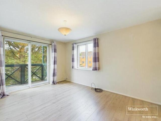 2 bedroom apartment for rent in Admirals Court, Rose Kiln Lane, Reading, Berkshire, RG1