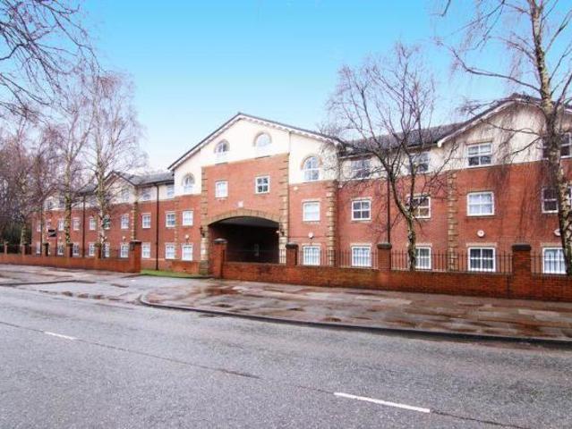 2 bedroom apartment for rent in Aigburth Road, Aigburth, L17
