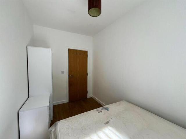 2 bedroom apartment for rent in Airedale House, Sunbridge Road, BD1