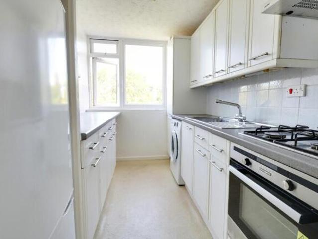 2 bedroom apartment for rent in Albemarle Road, BR3