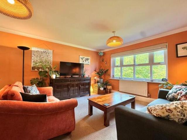 2 bedroom apartment for rent in Albert Court, Old Oak Street, Didsbury, M20