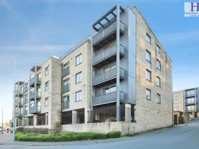 2 bedroom apartment for rent in Albert Street, Baildon, Shiple.