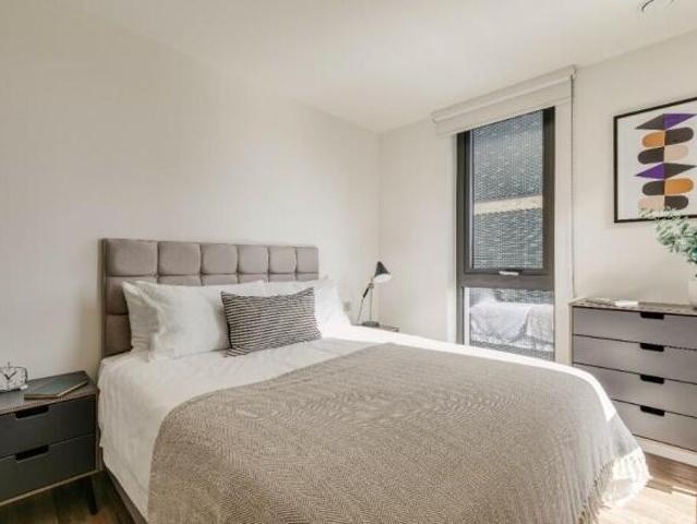 2 bedroom apartment for rent in Alder Path, London, SE8
