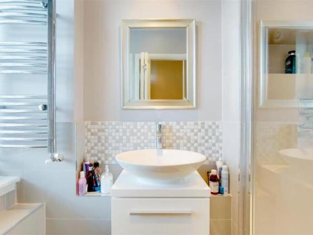 2 bedroom apartment for rent in Alderley House, Albion Avenue, SW8