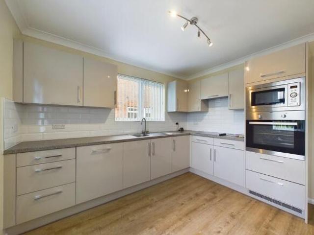 2 bedroom apartment for rent in Aldsworth Avenue, Goring by sea, BN12 4UT, BN12