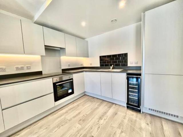 2 bedroom apartment for rent in Alexandra Park, Willow Road, Leeds, LS4
