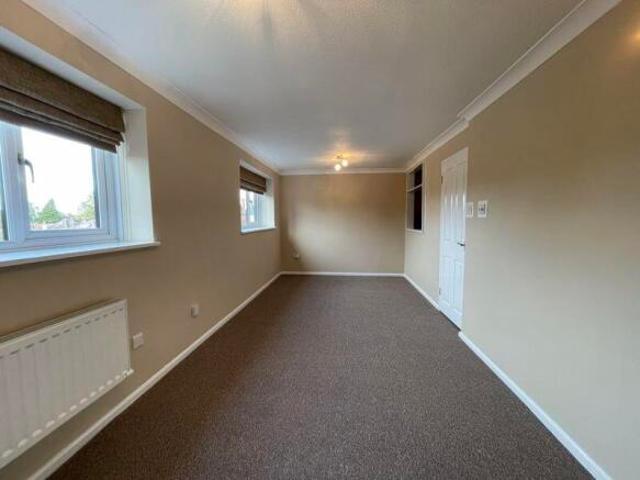 2 bedroom apartment for rent in Alexandra Road, Kingsholm, GL1