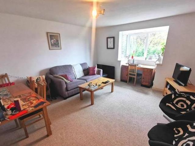 2 bedroom apartment for rent in Allan Court Ivy Green Road Chorlton M21