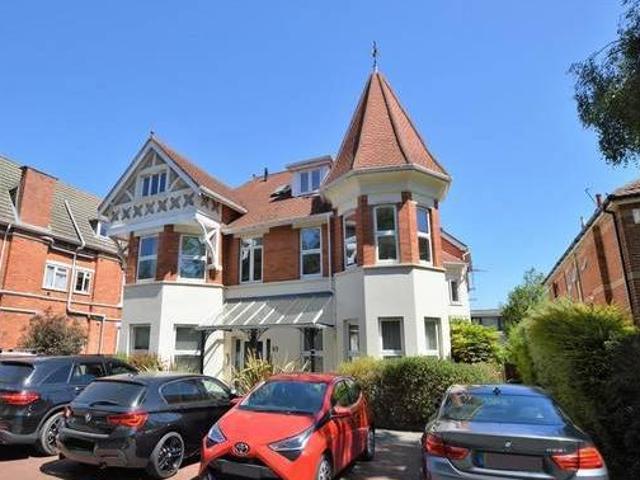 2 bedroom apartment for rent in Alum Chine Bournemouth Dorset BH4