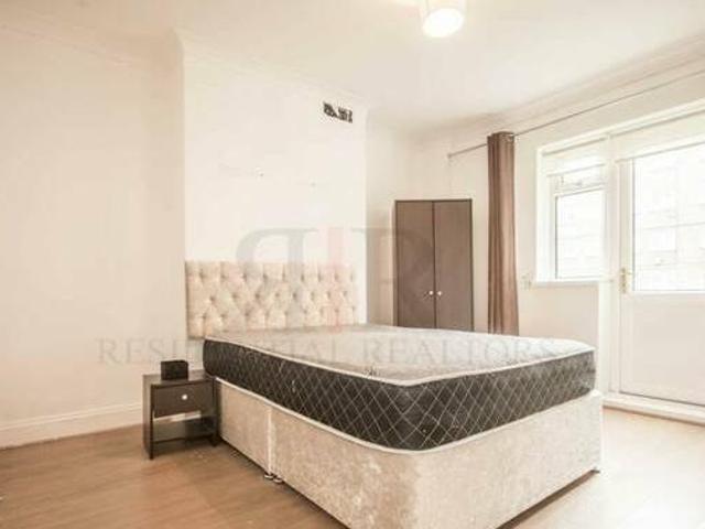 2 bedroom apartment for rent in Amery House Kinglake Street London SE17