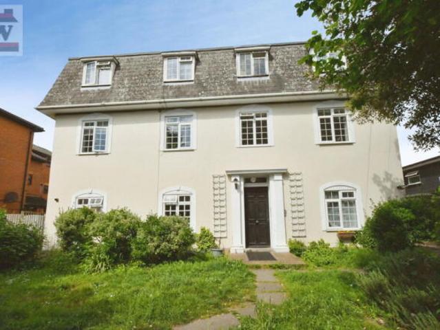 2 bedroom apartment for rent in Amwell House, The Woodlands, TW7