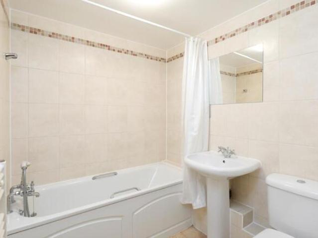 2 bedroom apartment for rent in Anchor House, Smugglers Way, Wandsworth, SW18